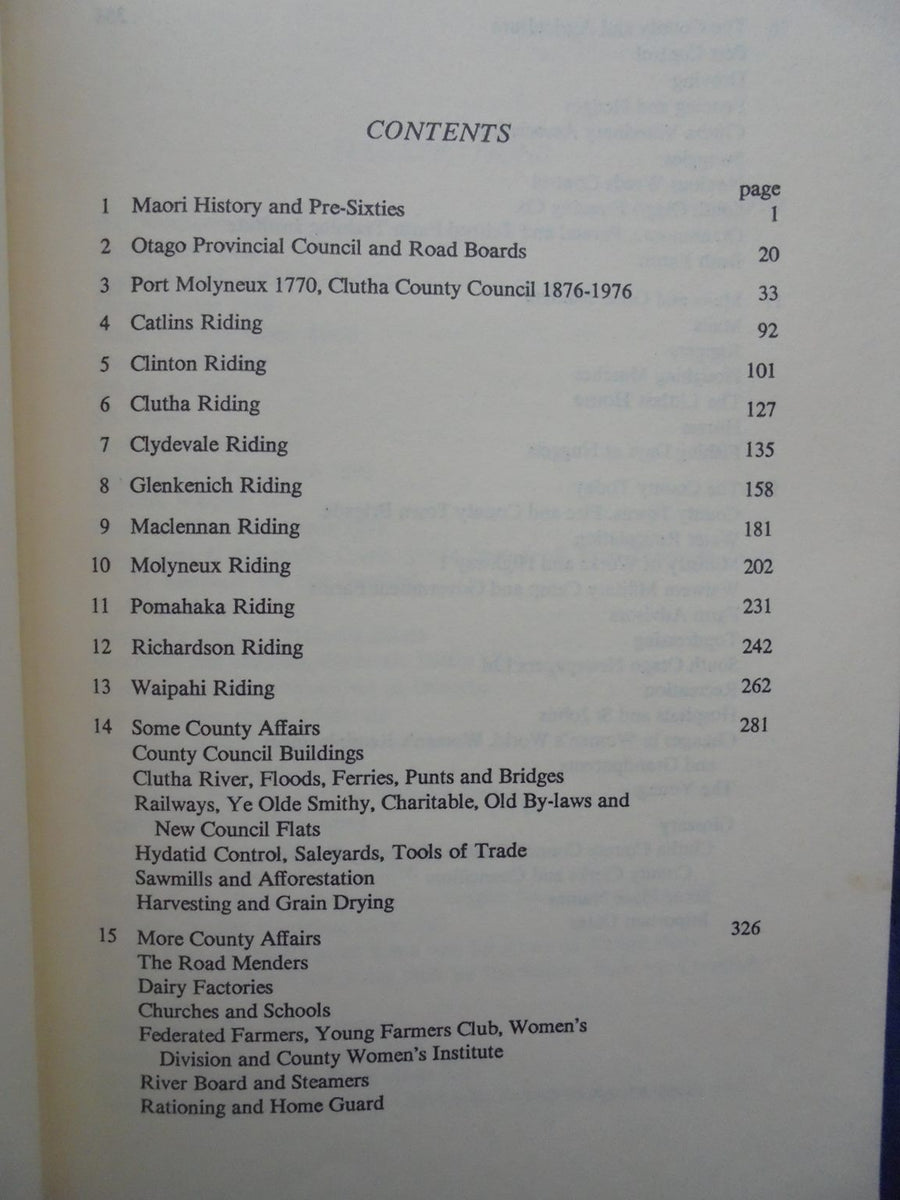 CLUTHA COUNTY COUNCIL HISTORY 1876 - 1976. STEPPING OUT. – Phoenix Books NZ